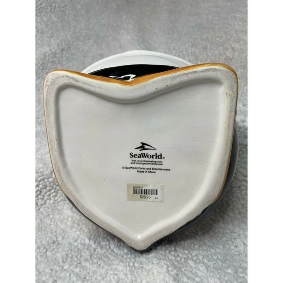 Seaworld | Kitchen | Rare Seaworld Cooking Chef Hat Penguin Cookie Jar ...